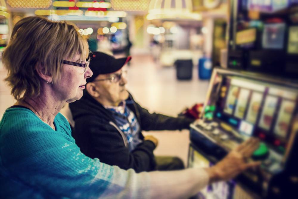 Why Do So Many Elderly Australians Enjoy Gambling? - Hellocare