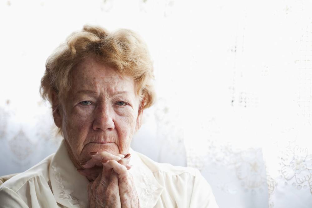 Alone: Breaking the Trend of the Isolated Elderly - Hellocare